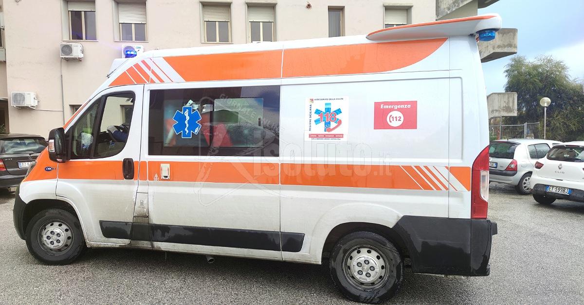 ambulanza ospedale di Sciacca area di emergenza - Risoluto