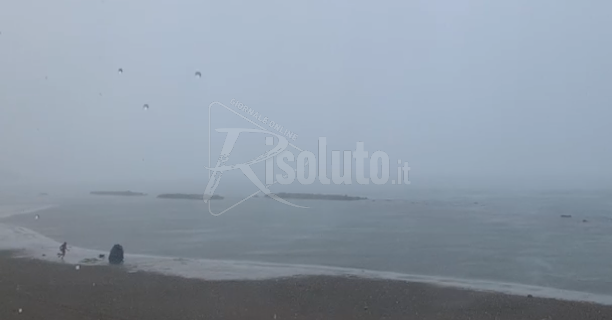 Temporale pomeridiano nell'Agrigentino, fuga dalle spiagge (Video) - Risoluto