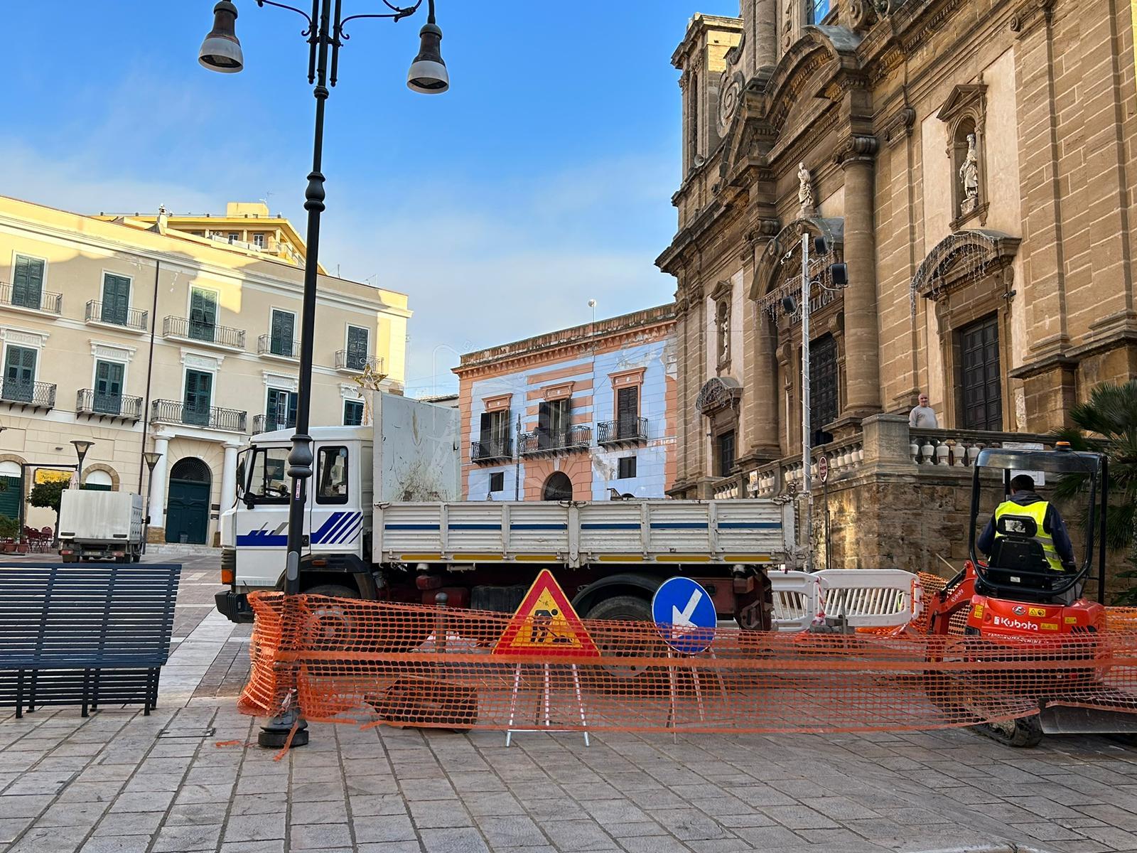 Dissuasori a scomparsa anche per la piazza Duomo a Sciacca - Risoluto