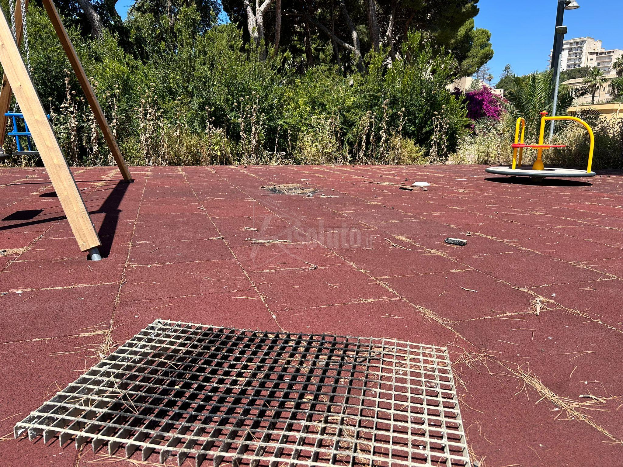 Grigliate al parco giochi delle Terme di Sciacca, danni prima della riapertura (Video) - Risoluto