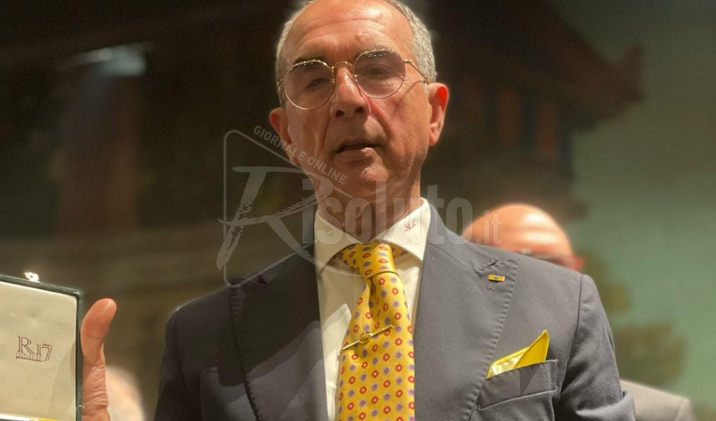 Stella al merito a Segreto: La Cerimonia di Premiazione - Risoluto